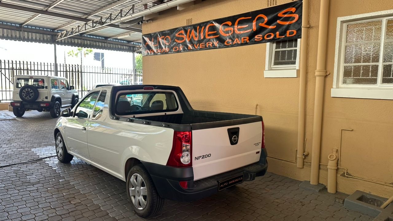 2023 Nissan Np200 1.6 A/C Safety Pack S/C - Cars4Nam