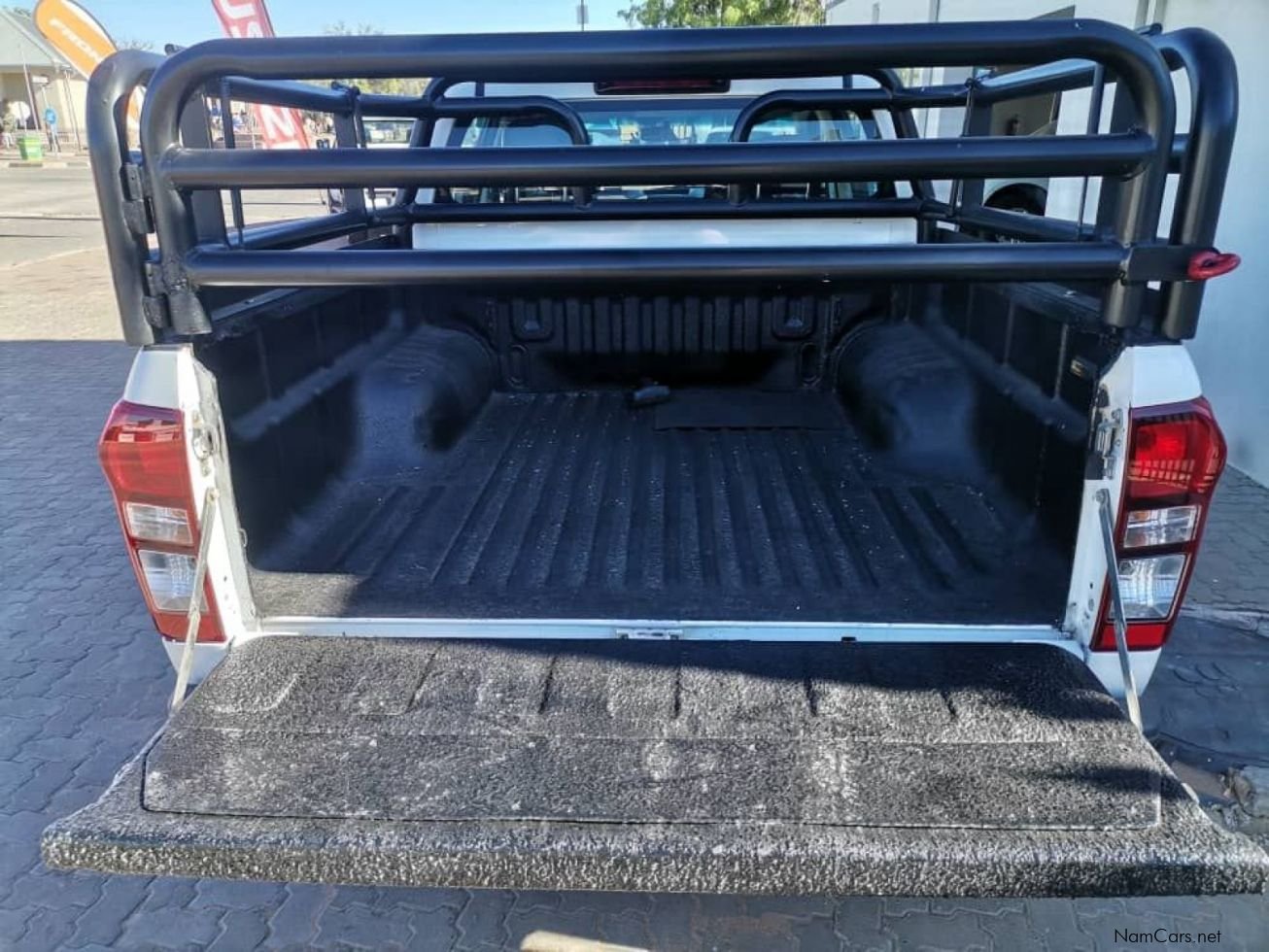 2021 Isuzu 250X-RIDER D/C 4X4 M/T - Cars4Nam